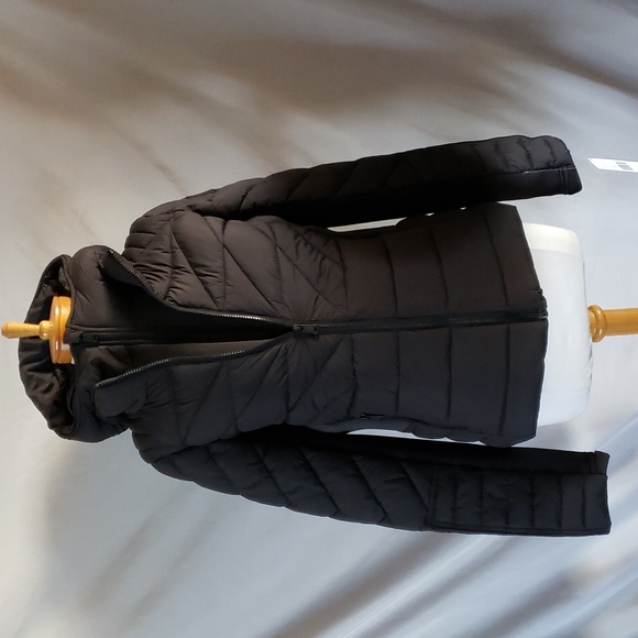 Bernardo | Jackets & Coats | New Bernardo Chevron Quilted Puffer Jacket ...